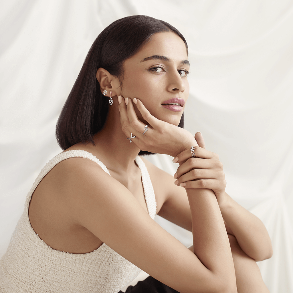 5 Ways To Style Your Platinum Evara Ring - Platinum Evara